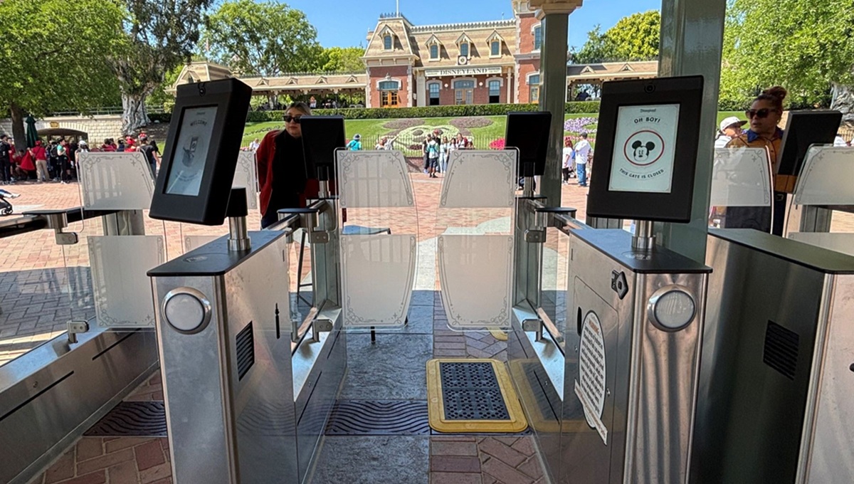 What to Know about Disneyland's New Entry Gates | Disney Mouseketeer